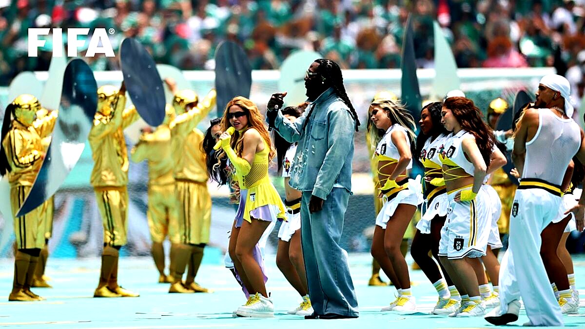Shakira eröffnet die WM mit neun Acts am Estadio Azteca in Mexiko-Stadt ...